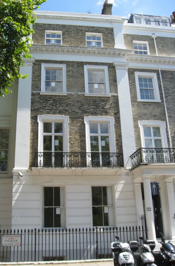 33 Thurloe Square, London - FLATT